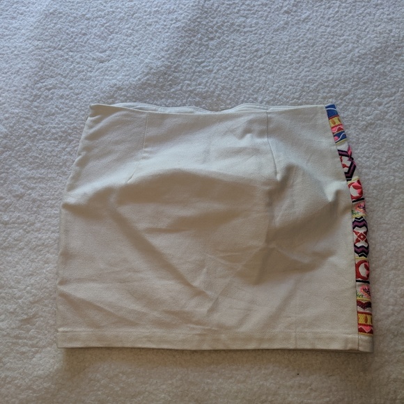 Francesca's Collections | Skirts | Embroidered Skirt | Poshmark